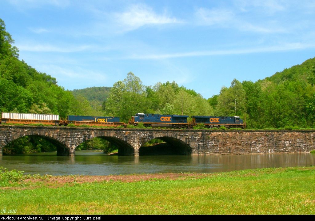CSX 5234 and 5415